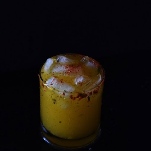 mango mint spicy mocktail , mango mint juice with sparkling water